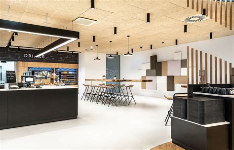 B R Automation Lounge