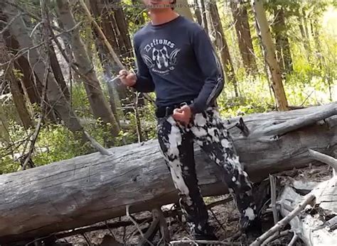 Guy Smokes Wood ThisVid Com