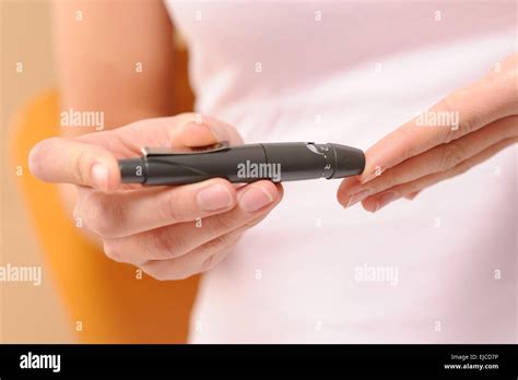 Accu Chek Hi Res Stock Photography And Images Alamy