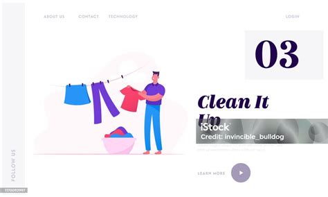 가정 업무 및 집안일 웹 사이트 방문 페이지 남자 매달려 깨끗 한 젖은 옷 에 밧줄 복용 세척 린넨 부터 바구니 에 욕실 세탁 숙제 웹 페이지 배너입니다 만화 플랫 벡터