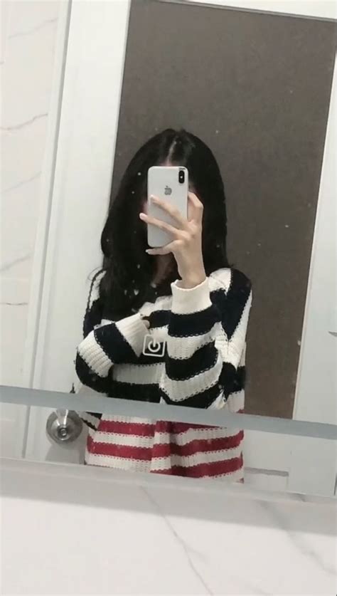 Save Fl In Ng Tr Mthuw Foto