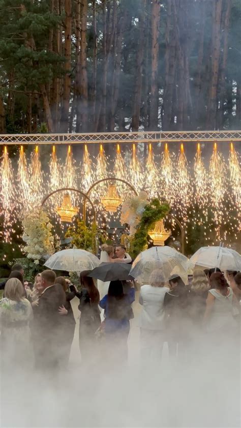 Музичний гурт «dubanband Ми часто отримуємо запитання щодо послуг ведення весілля🎤🥰