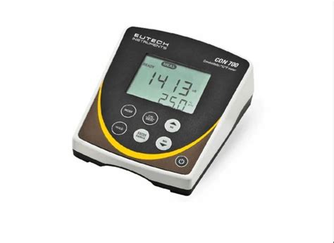 Eutech Conductivity Meter Con 700 For Laboratory 1 Full Scale At