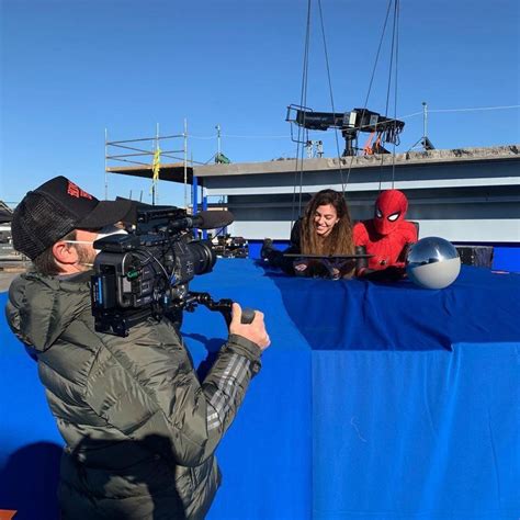 New Spider Man No Way Home Photo Reveals Zendayas Stunt Double With