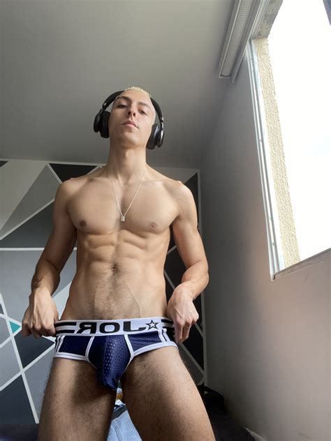 Sebas Rp On Twitter Underwear Fav For Leg Day Rt If You Want A Explicit Nude In Your Dm