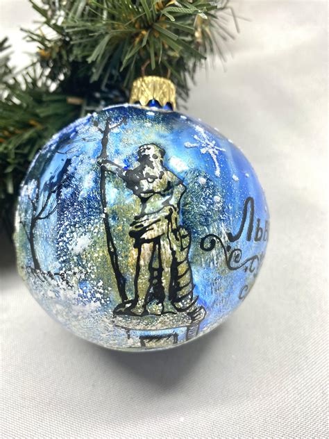 ᐉ Прикраса на ялинку скляна барильєф Львів на кулі 9х8 см F 06 • Краща ціна в Києві Україні