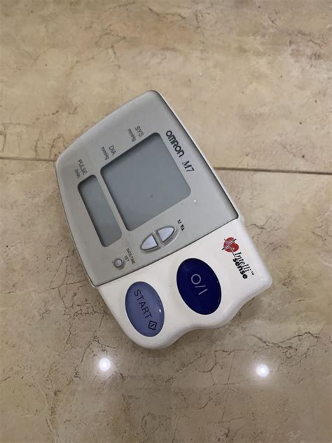 Тонометр Omron M7 200 грн Інша техніка для індивідуального догляду Суми на Olx