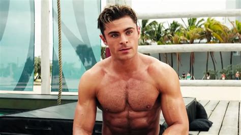 Zac Efron Bulks Up To Play Character In New Wrestling Film
