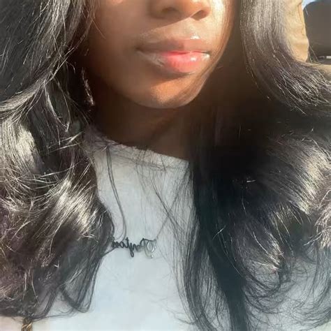 Peytonolivia • Threads Say More Peytonolivia • Threads Say More