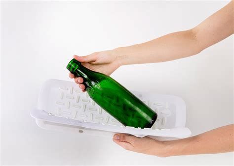 Reusable Packaging Forms A Protective Skin Around Delicate Objects