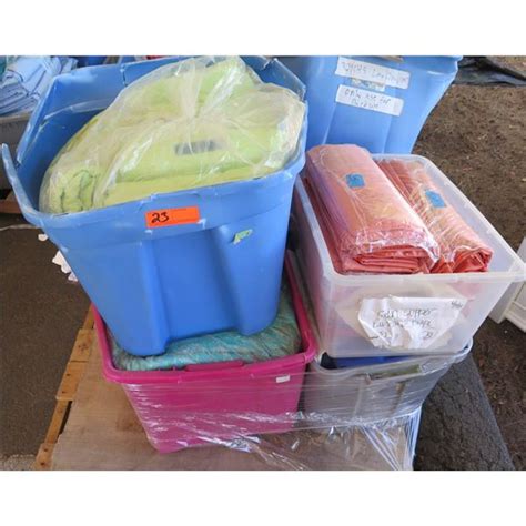 Pallet Multiple Party Rental Linens Misc Colors Patterns And Fabrics