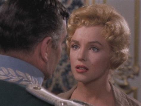 بهترین فیلم های مرلین مونرو که معروف و ماندگار شدند مینویسم