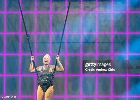 30549 Pink Singer Photos And High Res Pictures Getty Images