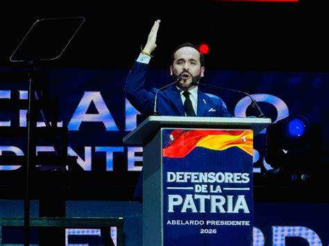 De La Espriella Muestra Su Fuerza A La Derecha En El Movistar Arena