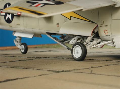 Vought F 8e Crusader Hasegawa 1 48 Von Harald Krumreich
