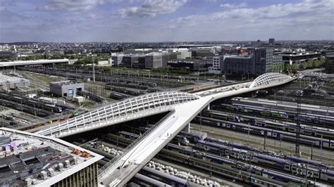 Franchissement Urbain Pleyel Un Pont Pour Atténuer Les Fractures