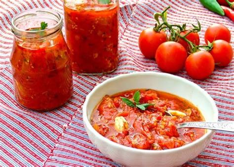 How To Make Tomato Based Sauce Learn To Cook Basic Tomato Sauce With Pictures Eatwell