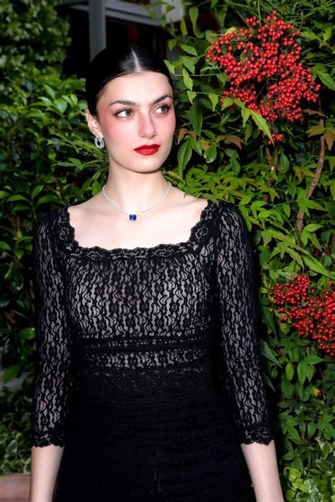 Say Who Zoia Mossour Parisian Women Beauty Portrait Fashion