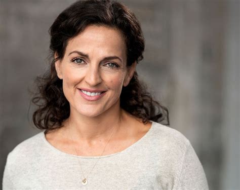 Nicole Ansari Cox Actress Voice Actress New York Crew United