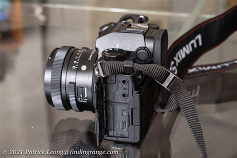 Panasonic Lumix DC-S5 Mirrorless Camera Review - Finding Range
