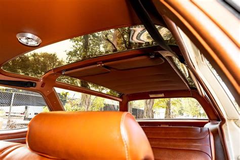 Vista Cruiser Interior Photos