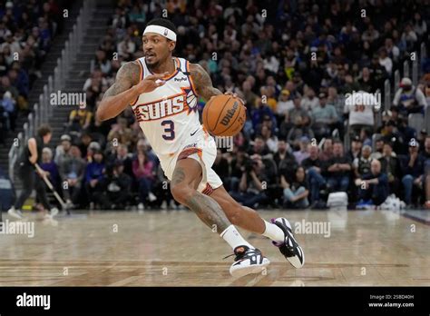 Phoenix Suns guard Bradley Beal during an NBA basketball game against ...