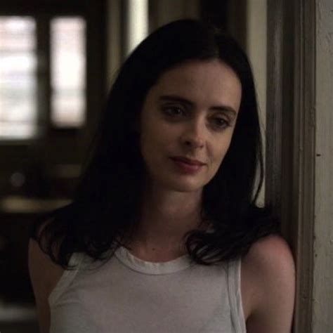 Pin By On S In Jessica Jones Krysten Ritter Female Portrait Poses
