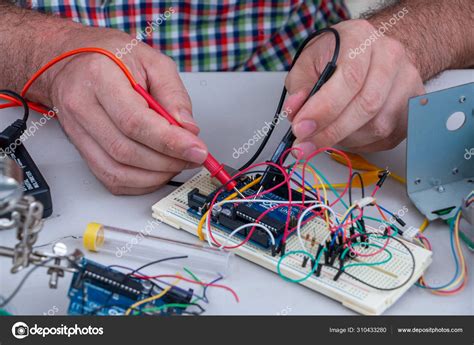 Working Hands On Arduino Project Stock Photo Image By Schlyx