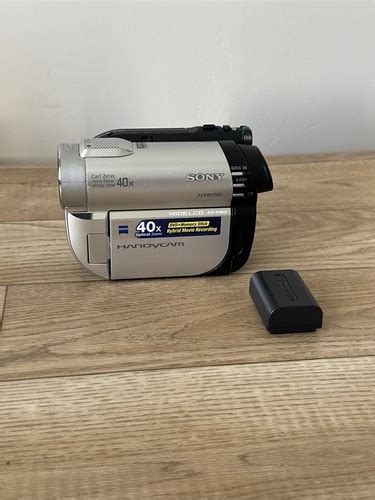 Sony Handycam Dcr Dvd610 Dvd Video Camera 40x Optical Zoom W Battery