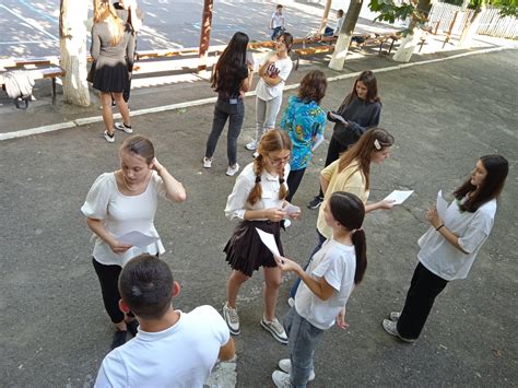 Inside Outside Circle Enjoy Your English