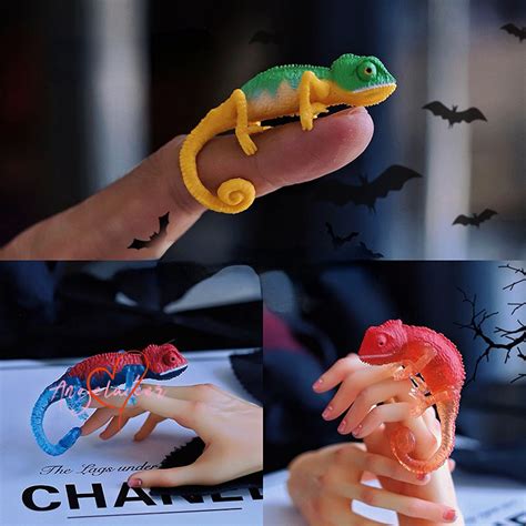 Tiny Chameleon Pet