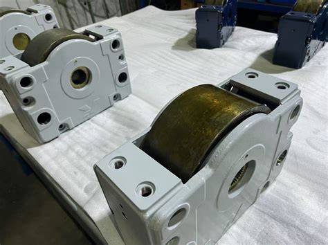 国产行走轮箱重型聚氨酯包胶轮sew电机减速机供货商 昆峰重工智能驱动系统厂家