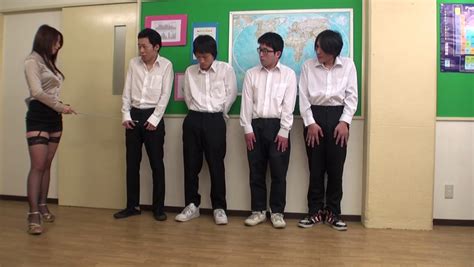 【篠田あゆみ 池田美和子 】シャイな男子生徒を変態痴女行為で弄ぶ変態女教師 208160 人気av女優観察日記 無料アダルト動画大全集