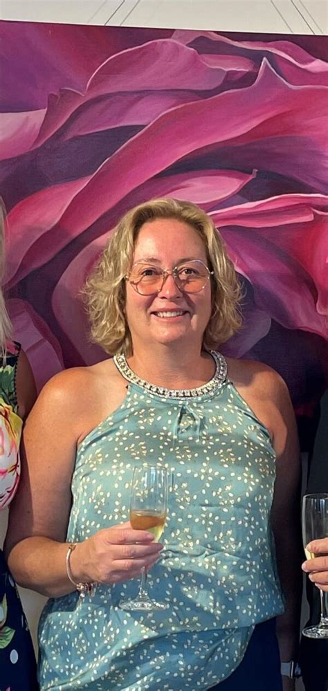 Sue Knowles Image Vault