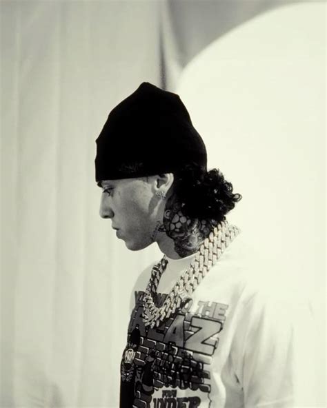 Pin By Ally On Cench Rapper Style Man Crush Everyday Central