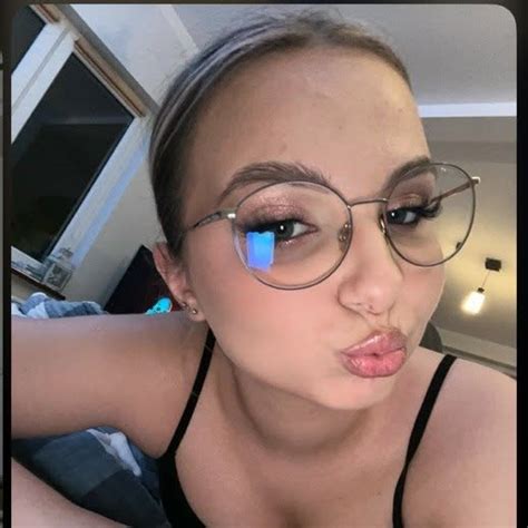 Alicja Alicjaxx On Threads