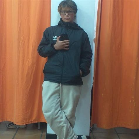 Damián Martínez Dax Damian • Threads Say More