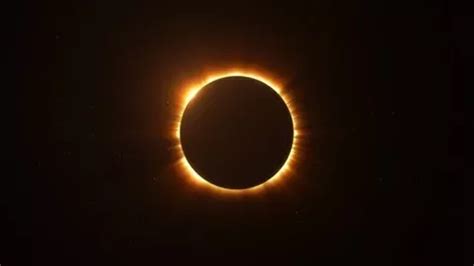 Rotating Flare Solar Eclipse With Light Stock Video Pond5