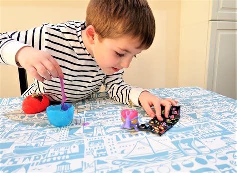 Treasure X Aliens Surprise Eggs Review Mummy Moose