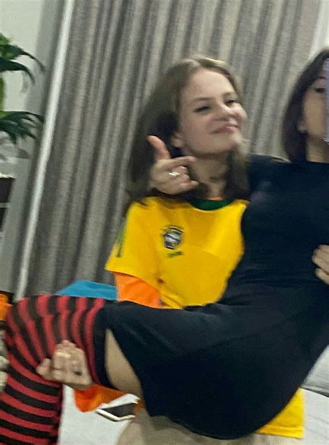 Pin de 𝖆𝖓𝖌𝖊𝖑 em Halloween costumes em 2024 Fantasias