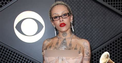 Doja Cat Frees The Nipple In Stunning Gown On Grammys Red Carpet