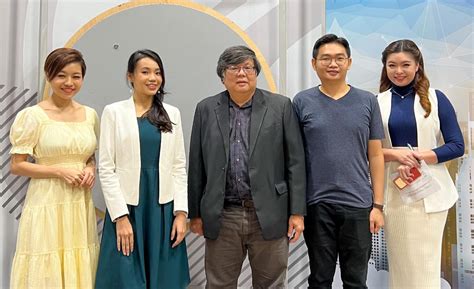 你好！ Hello Dr Elaine Loo