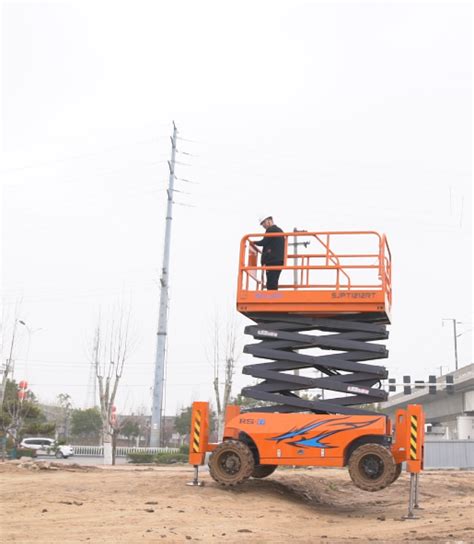 바퀴 달린 유압 구동 가위 플랫폼 저렴한 가격 바퀴 달린 유압 구동 가위 플랫폼 구매