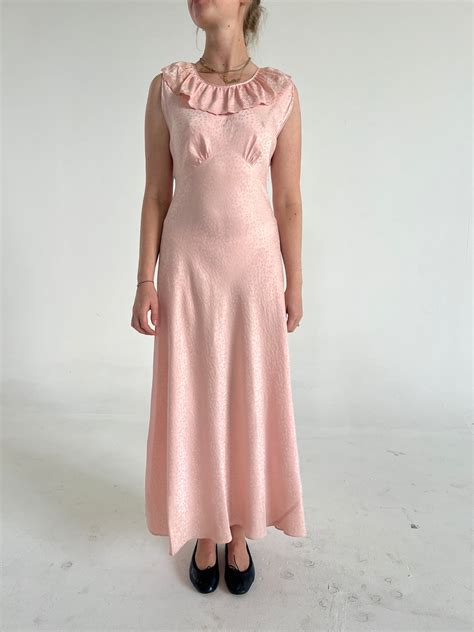 1930s Pink Embossed Silk Slip With Ruffle Collar Eveliina Vintage