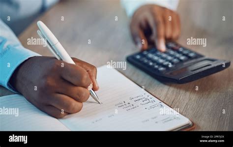 Man Men Male Using Calculator Hi Res Stock Photography And Images Alamy