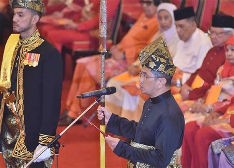 Biodata Mohamed Azmin Ali Denaihati