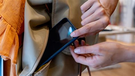 The Iphone Feature Thatll Protect You If Someone Steals Your Phone