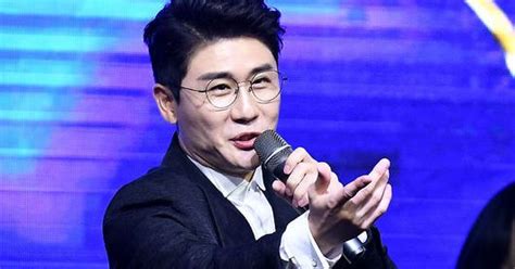 영탁 측 코로나19 음성 판정자가격리 유지 할 것”