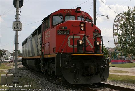 CN C40-8M 2425