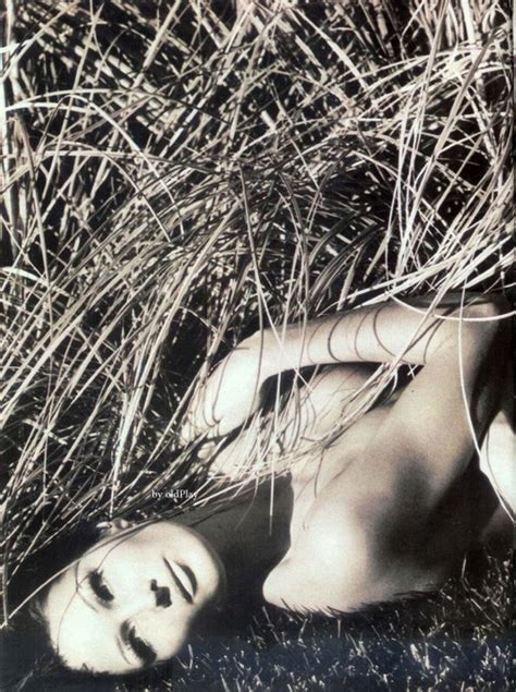 Naked Carla Bruni Added By Bot